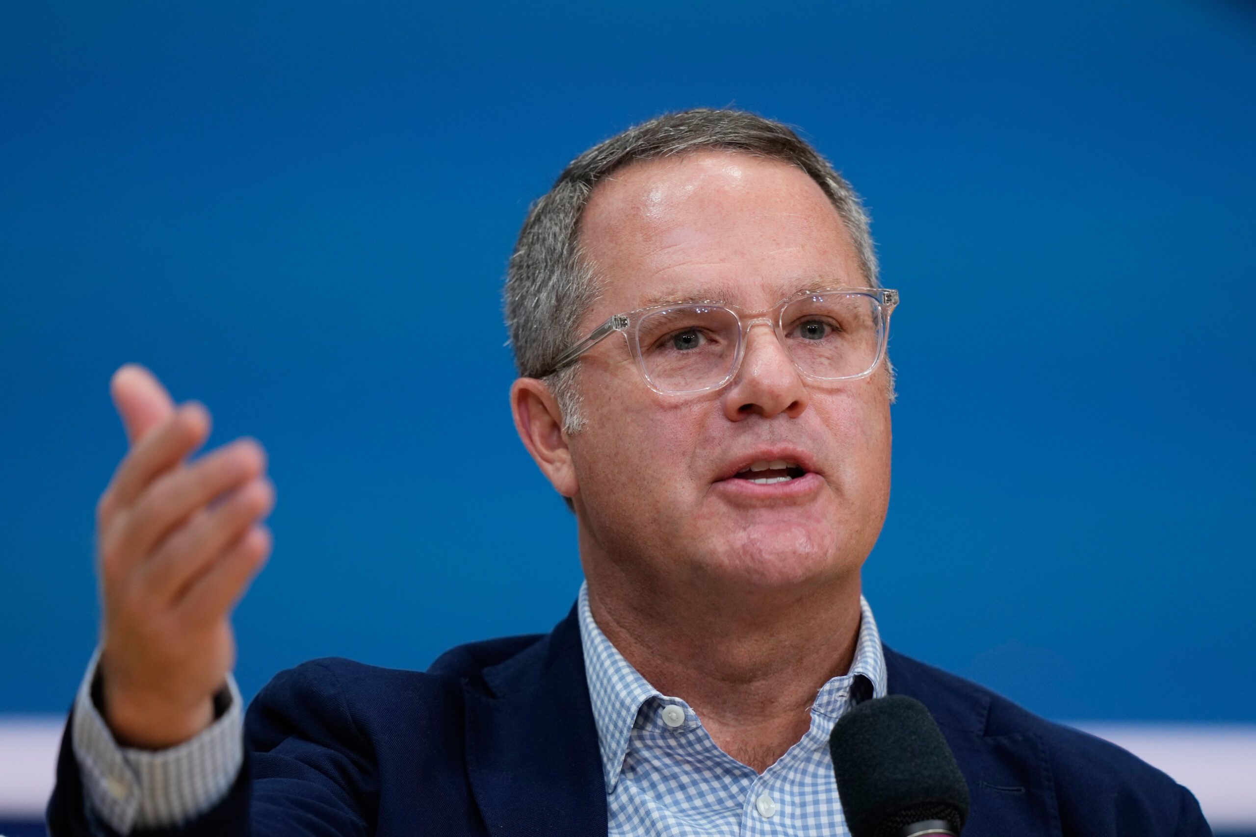 Walmart CEO Doug McMillon Announces Surprise Retirement | News, Sports ...